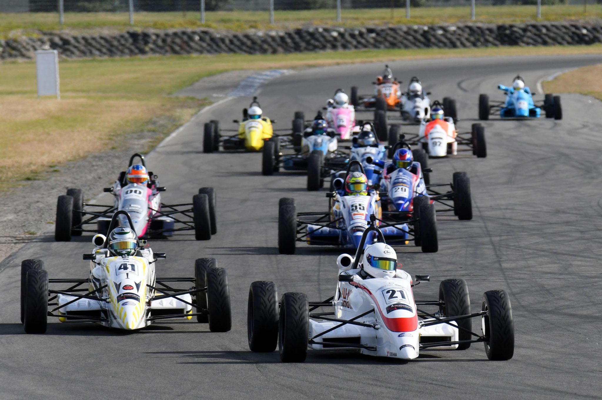 Alex Crosbie wins New Zealand Formula Ford championship - VelocityNews