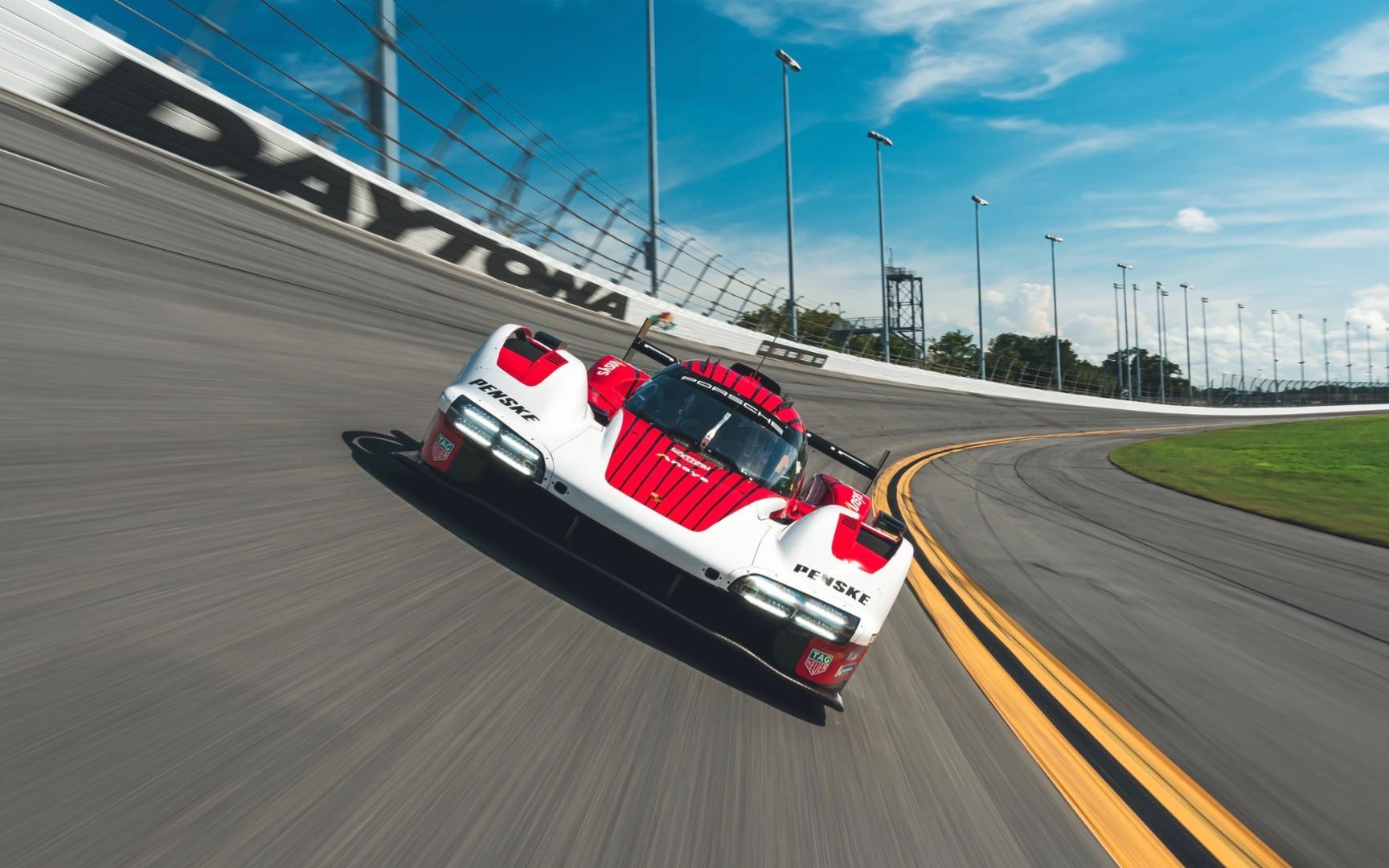 Porsche 963 takes to Daytona for test - VelocityNews