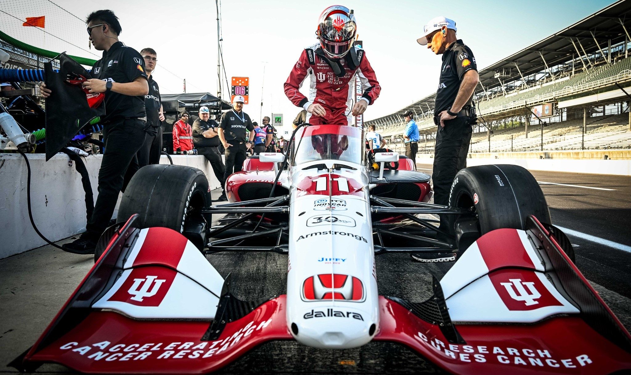 Rahal qualifies on pole at Indianapolis, Armstrong fastest Kiwi in 7th ...