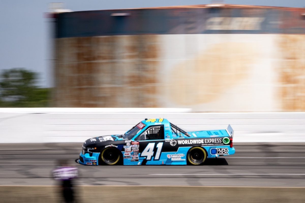 Mid-field start for SVG in Truck Series oval debut - VelocityNews