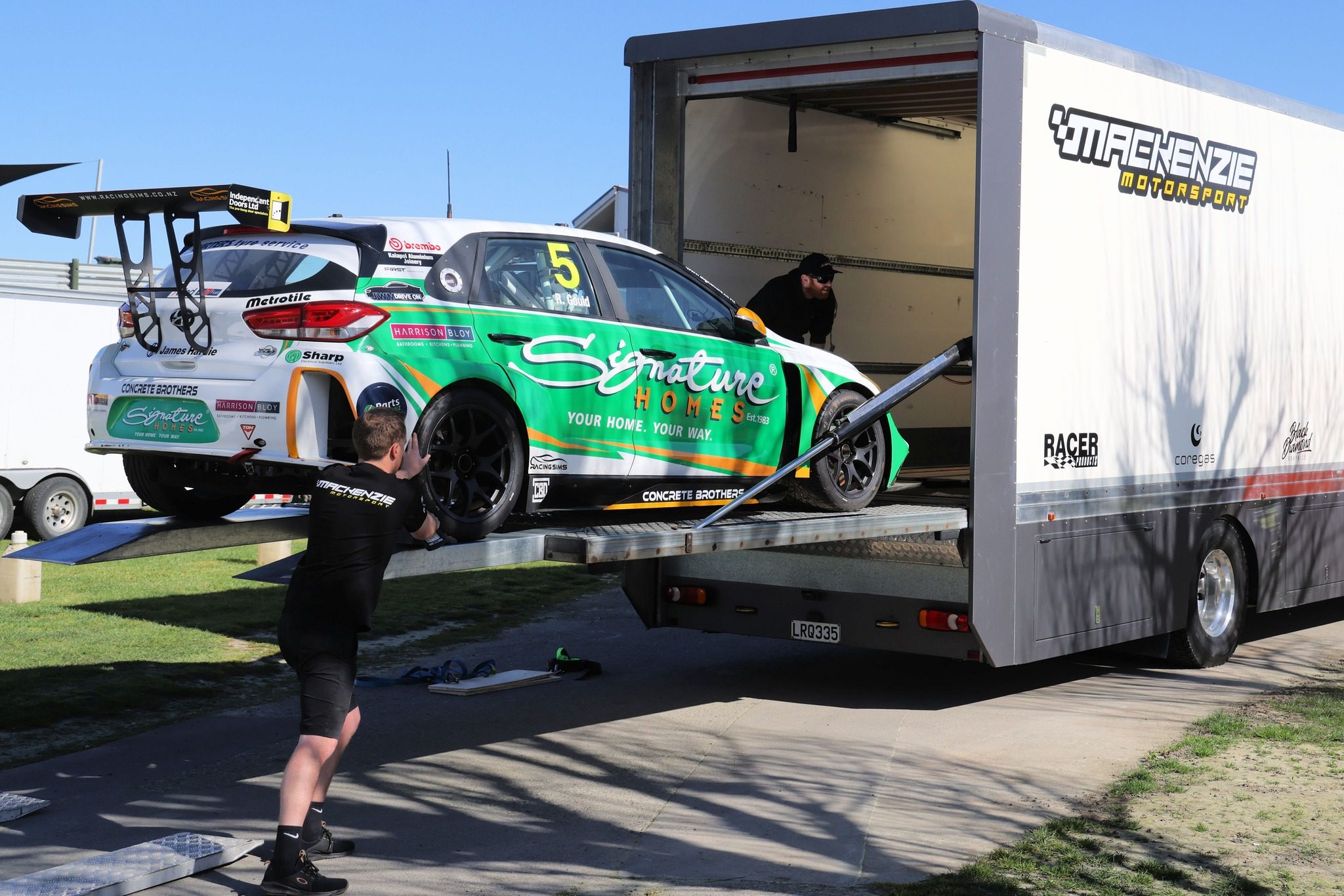 40-strong South Island Endurance Series Class 4 & 5 one-hour grid to ...