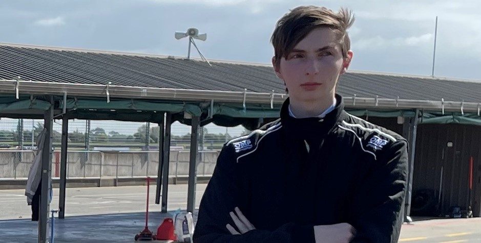 Sim racer revved up for debut circuit season in Toyota 86 Championship ...