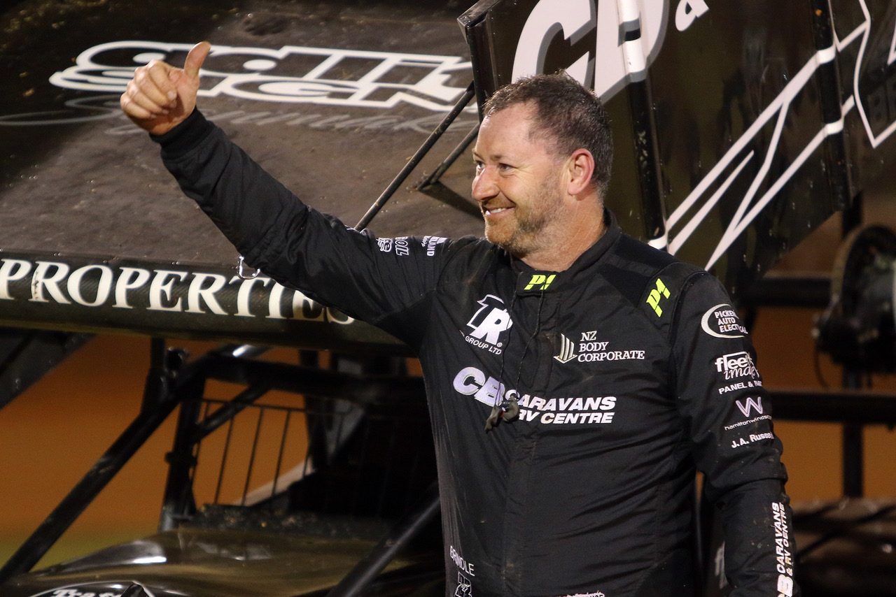 Dean Brindle storms to Sprintcar feature honours at Bay Season Jamboree ...