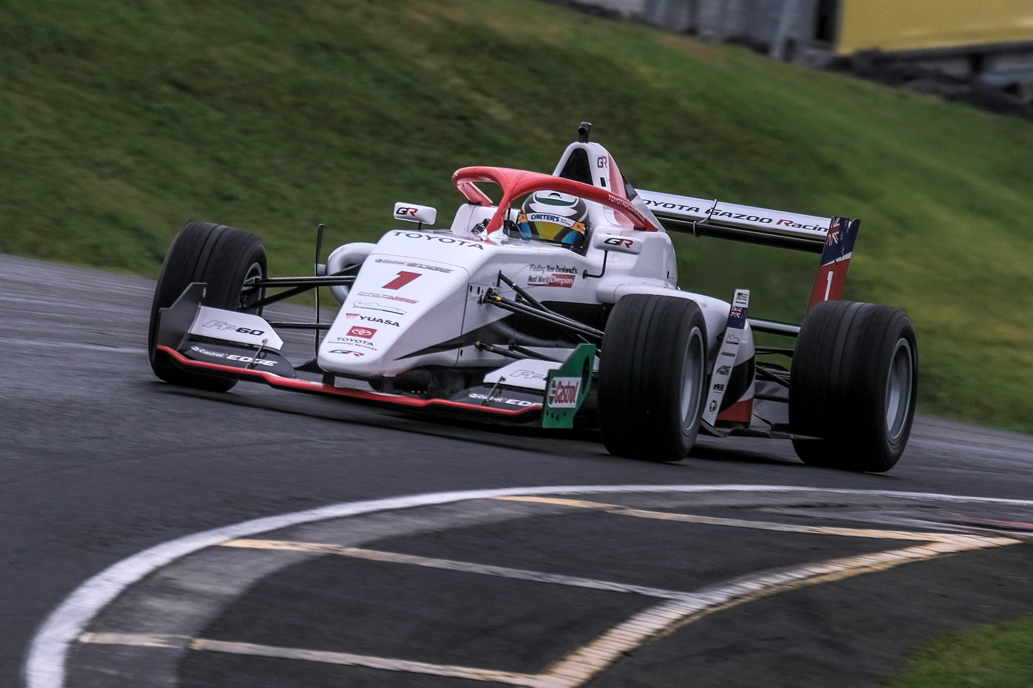 Crosbie on the grid for Castrol Toyota FR Oceania Championship ...