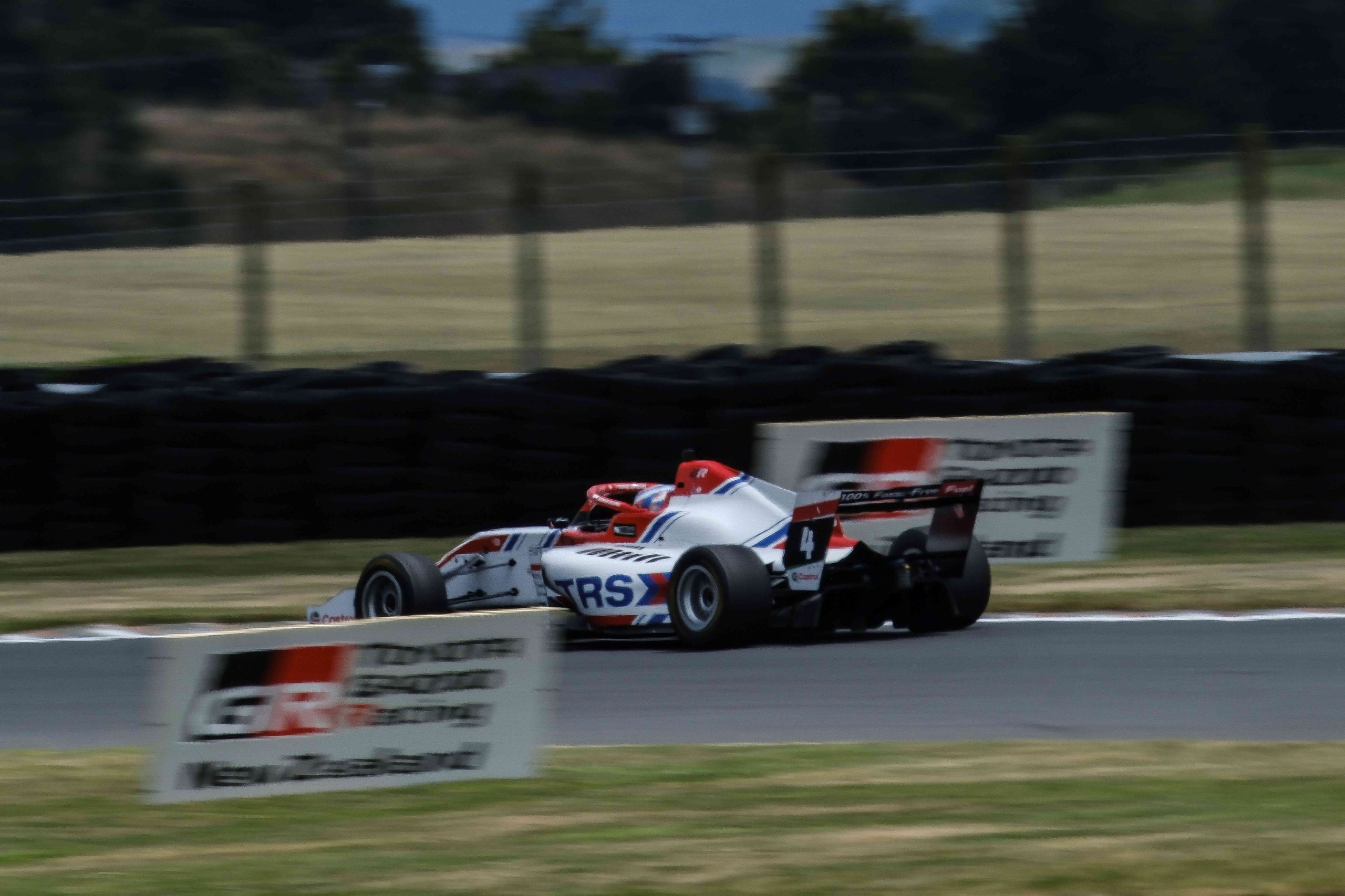 Bilinski makes statement with dominant Toyota Formula Regional victory ...