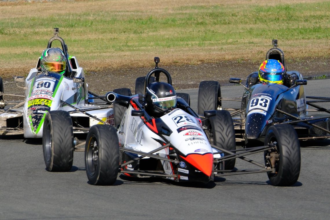 Neale on top of NZ Formula Ford title fight - VelocityNews