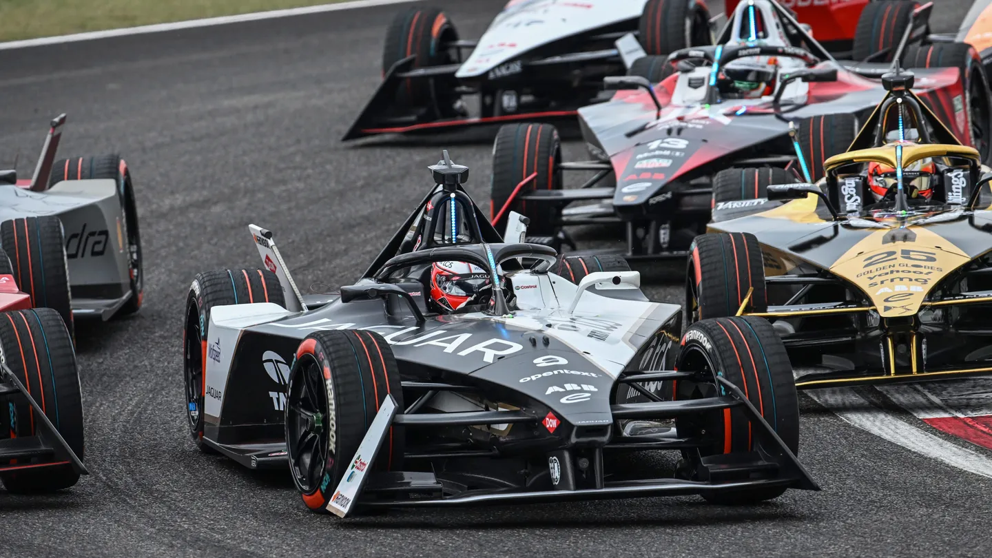 Mitch Evans wins Shanghai E-Prix opener, Cassidy third - VelocityNews