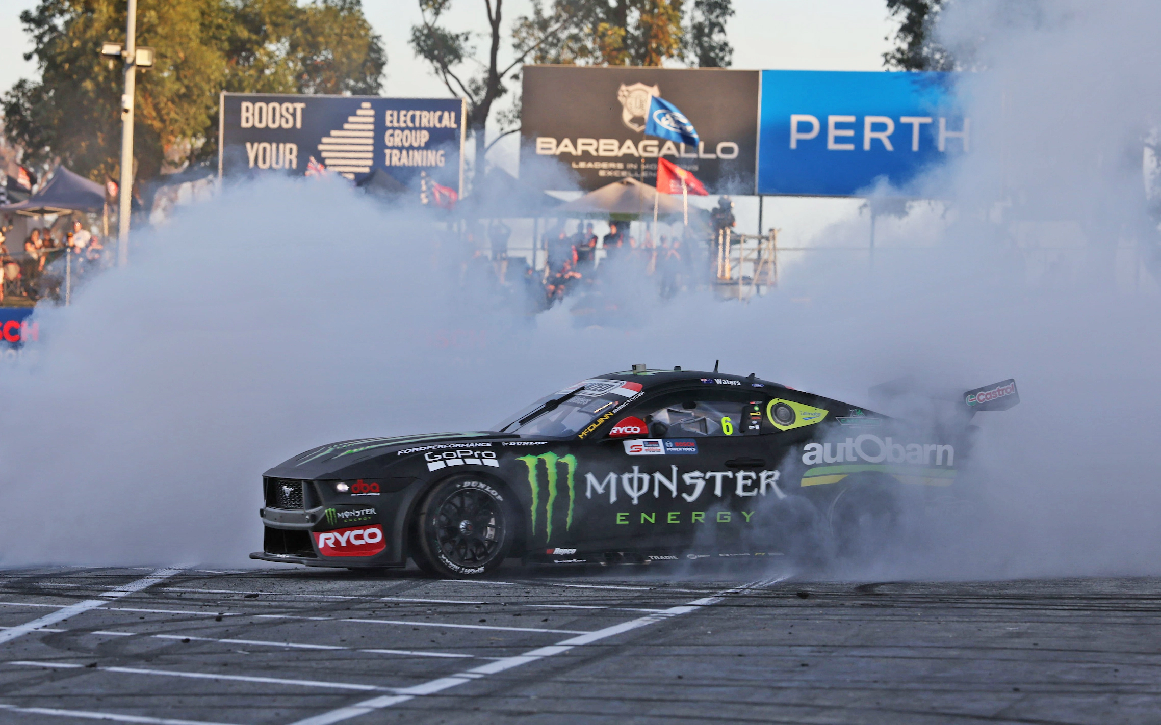 Waters wins Perth finale following Mostert penalty, Wood 8th - VelocityNews