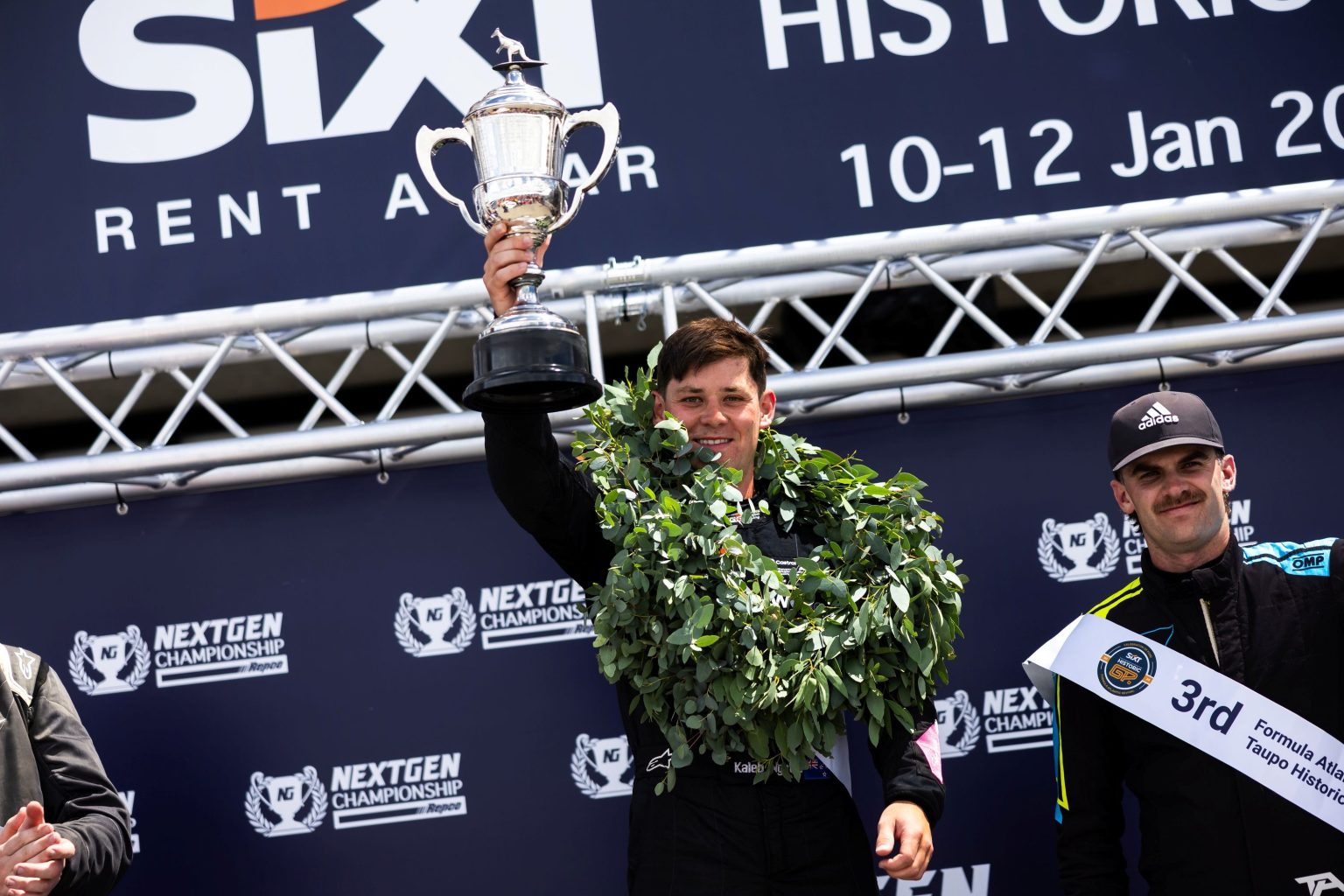 Motorsport legends and modern heroes shine at Taupo Historic GP ...