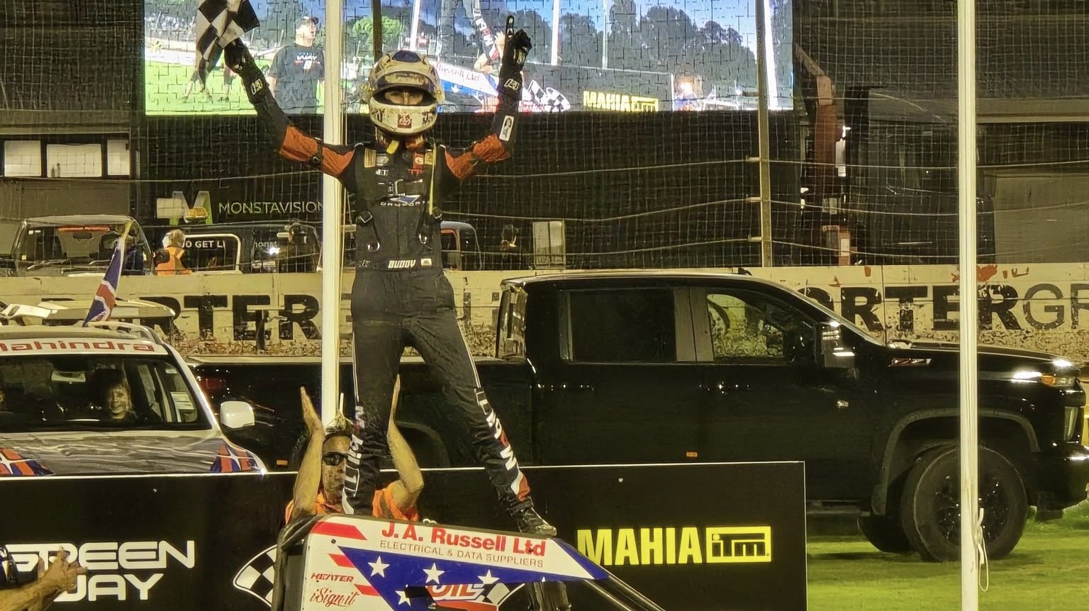 Kofoid victorious in 50-Lap Midget Classic at Western Springs ...