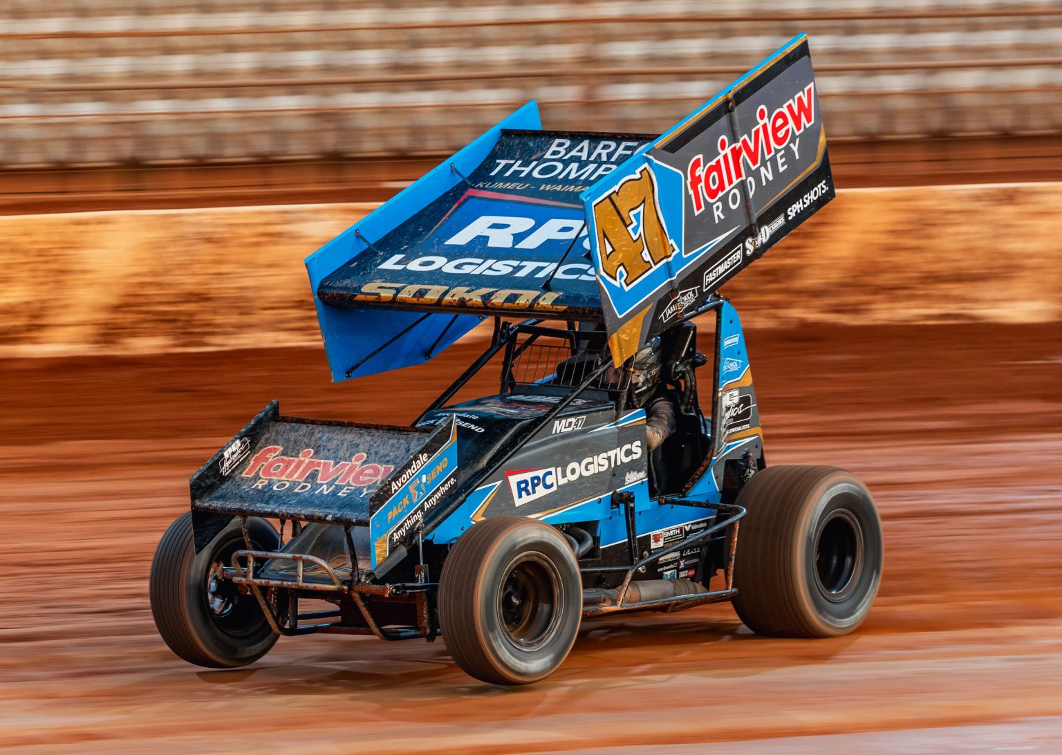 Guilford sets the pace and breaks records in thrilling NZ Sprint Car ...
