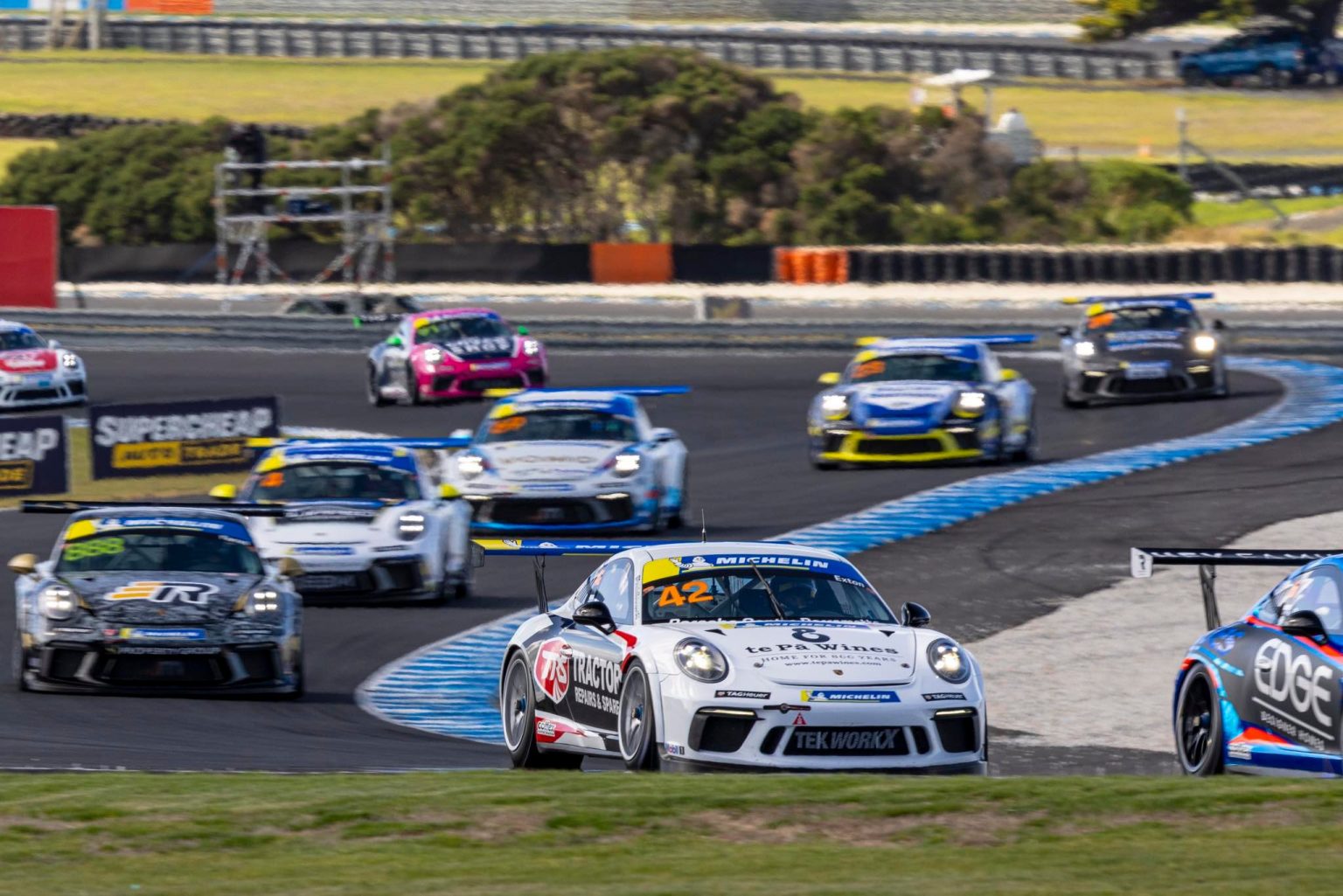 Kiwi 1-2! Exton seals maiden Porsche Sprint win as Kiwis dominate ...