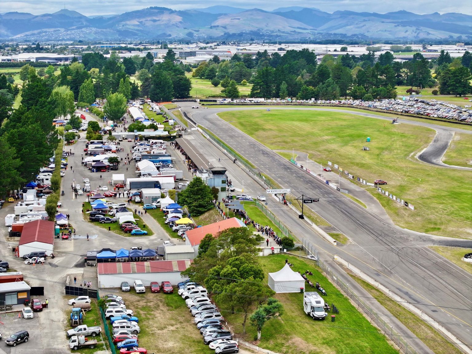 Ruapuna Front-Runner: Is this New Zealand's newest Supercars hot spot ...