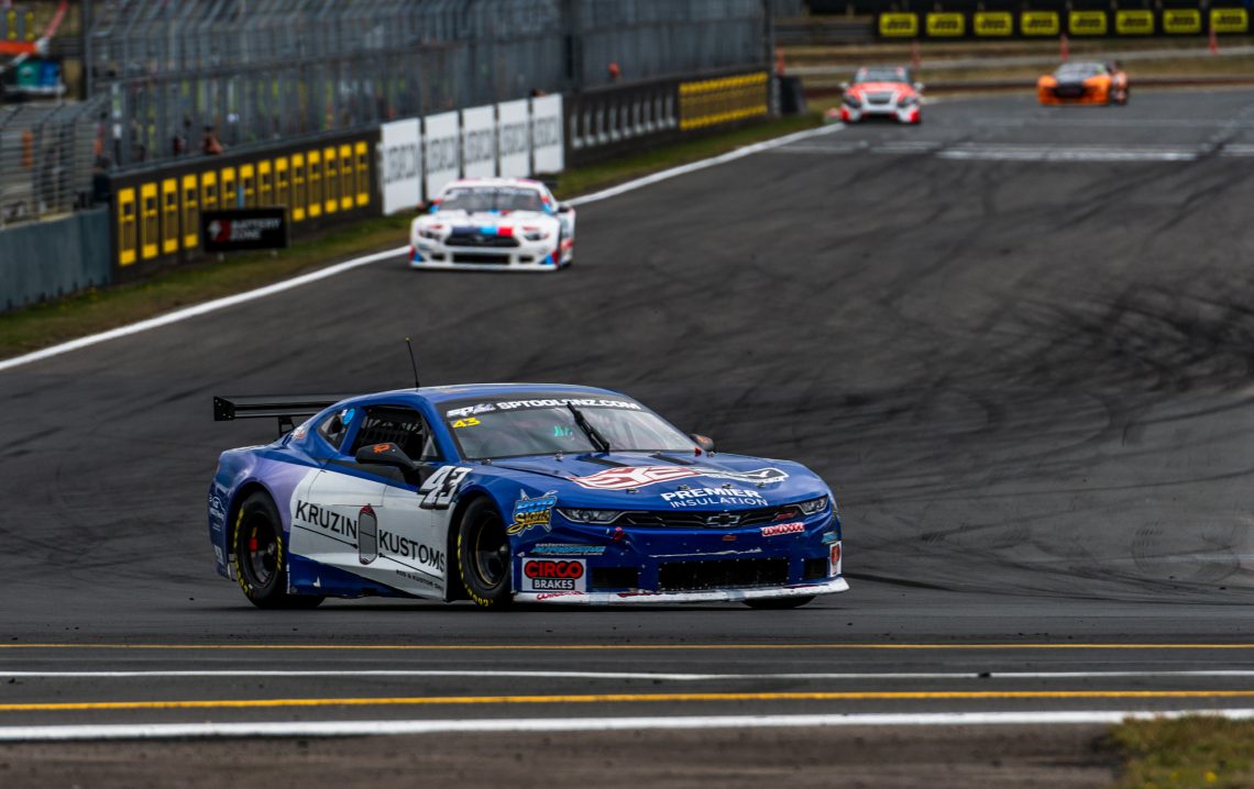 NZ Super V8s set the stage ablaze at Taupō: Kerry Jones dominates ...
