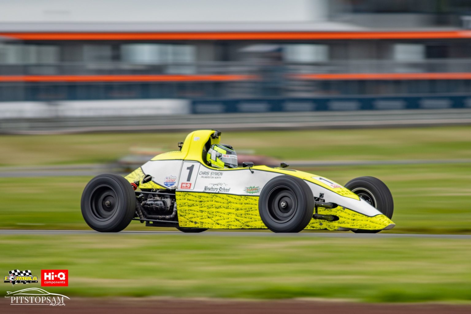 Symon secures historic fifth straight NZ Formula First title at Taupō ...