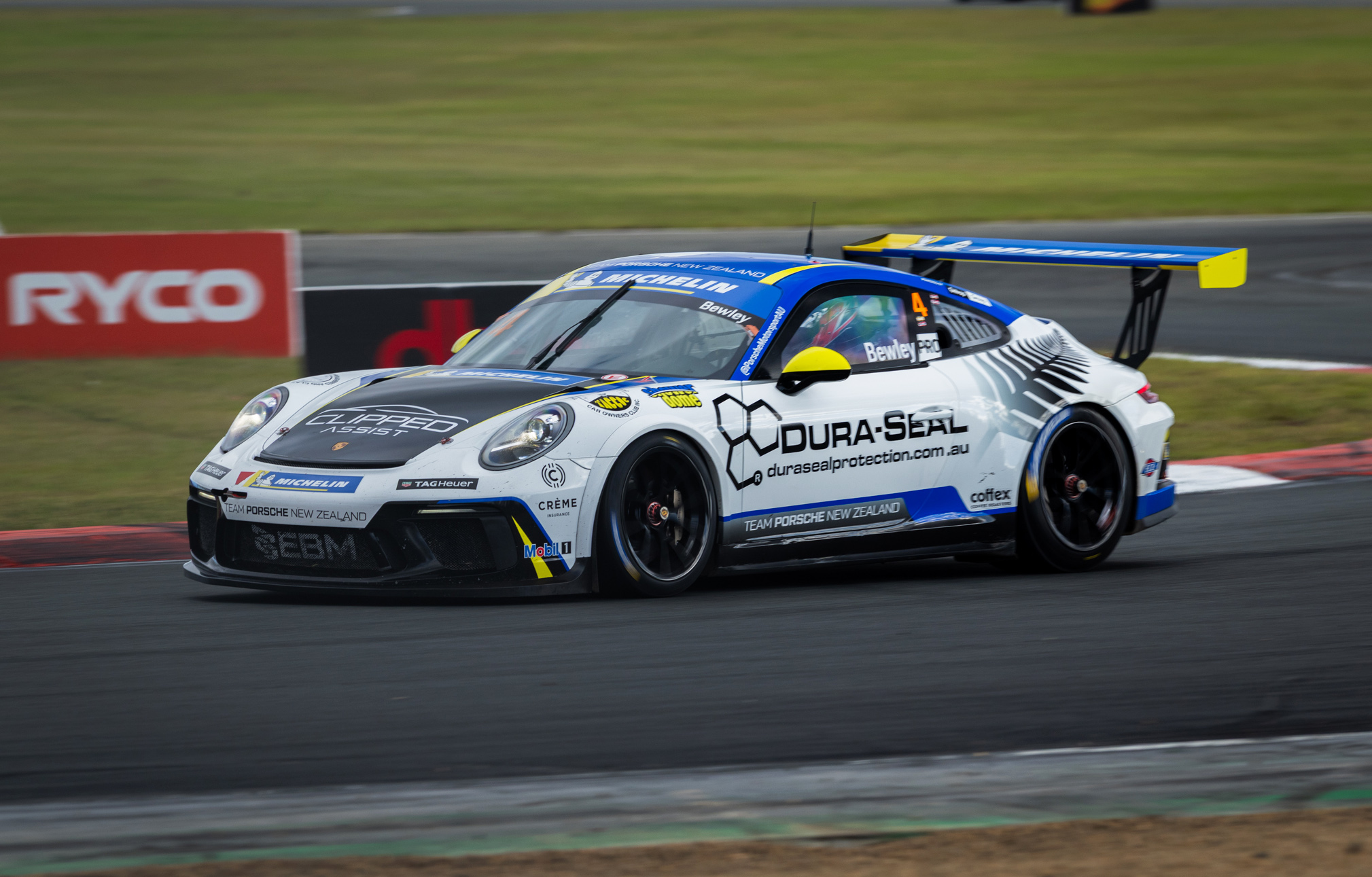 Teen star Tom Bewley overcomes setbacks to stay in championship ...