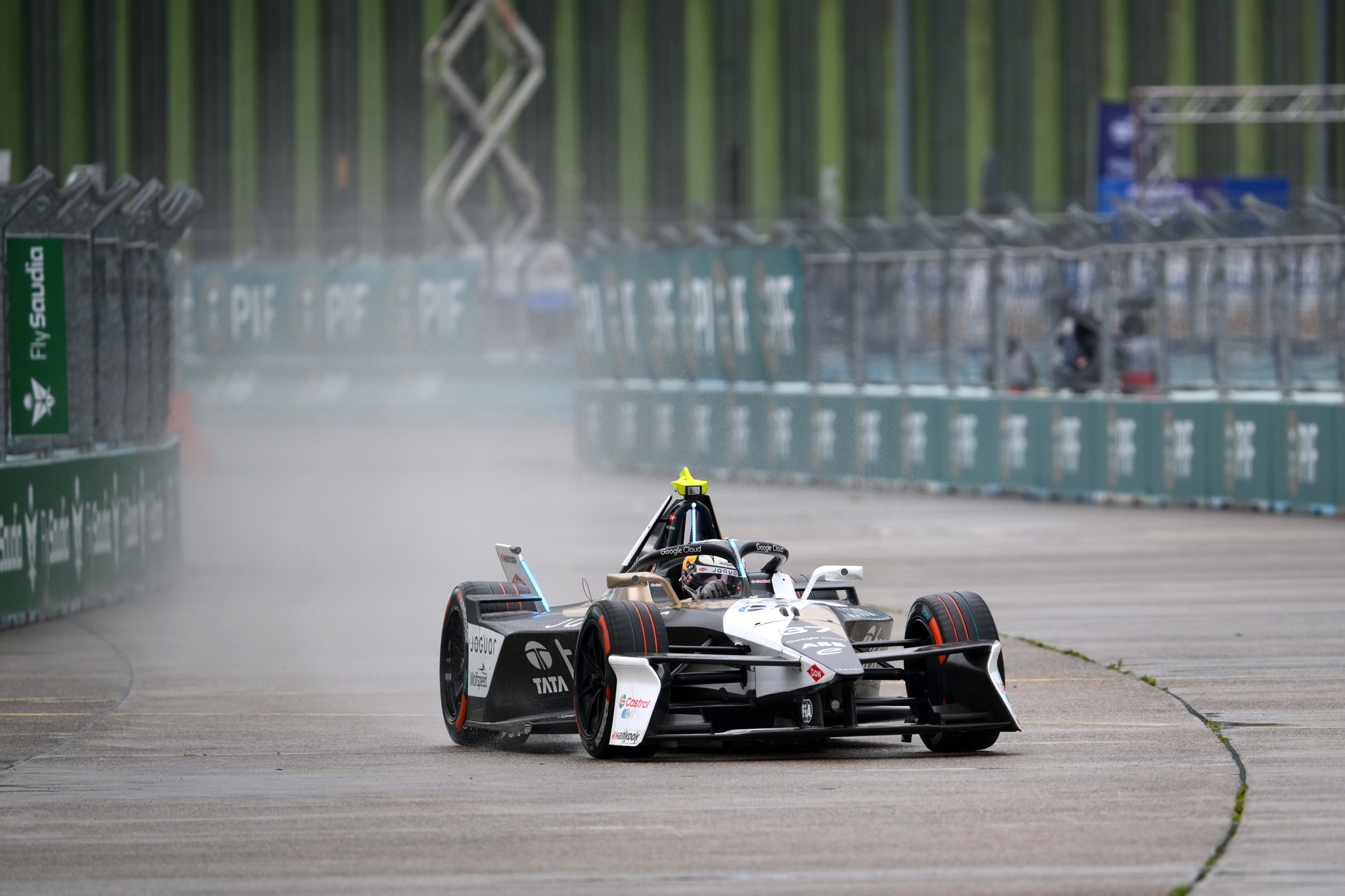 Kiwi Domination in Berlin: Evans and Cassidy clinch double victory for ...