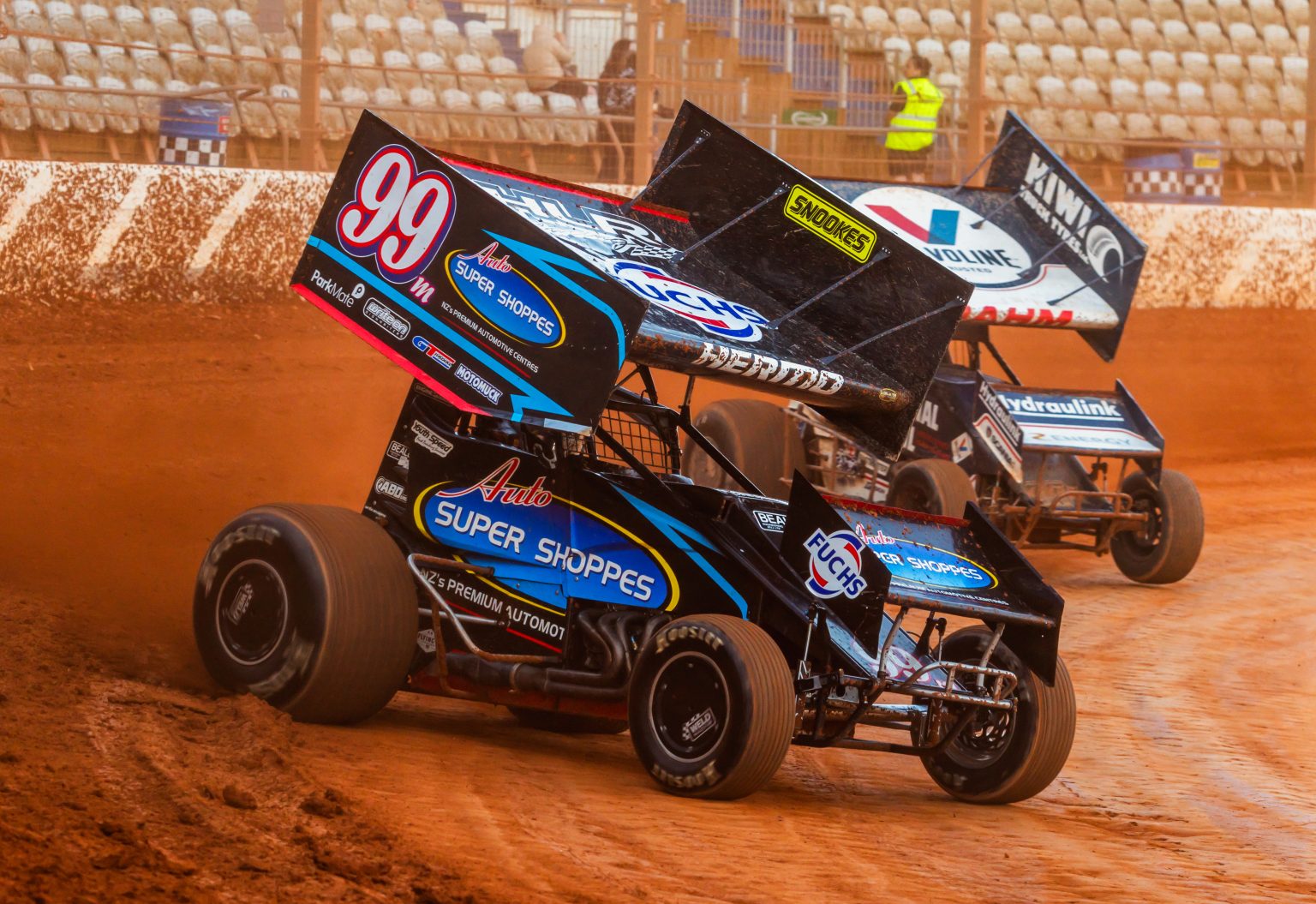 New season of dirt oval action kicks off at Baypark Speedway this ...