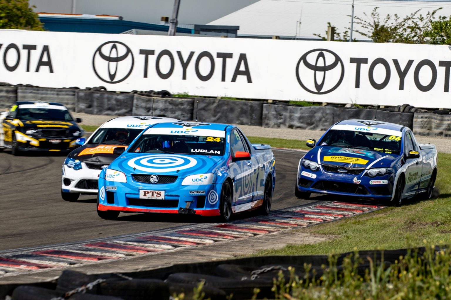 The V8 Utes are heading for a showdown at Hampton Downs - VelocityNews