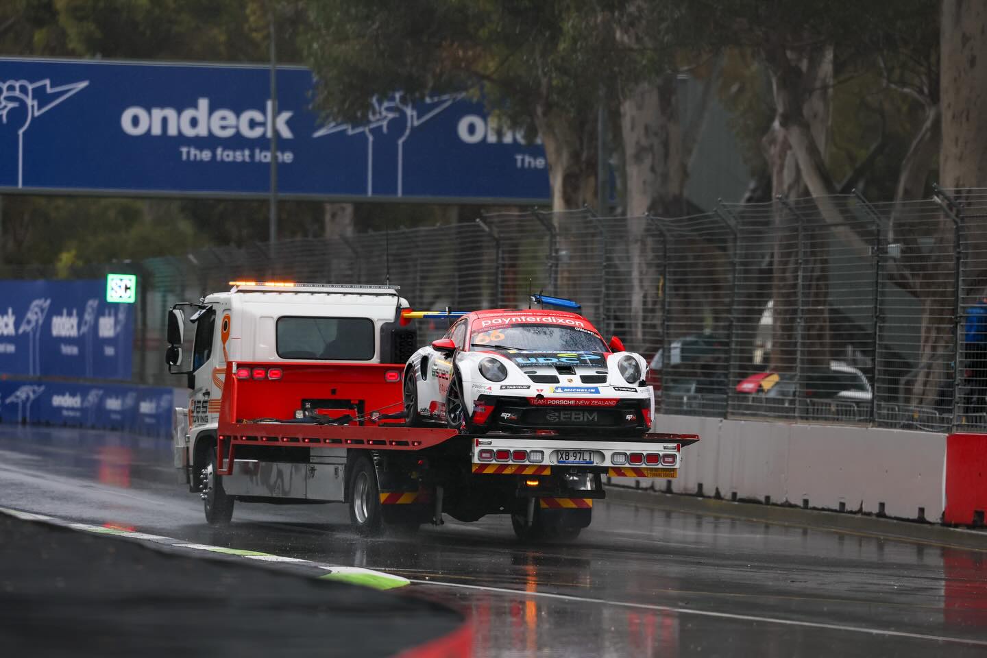 Giltrap out, Osborne third in thrilling Adelaide finale with two red ...