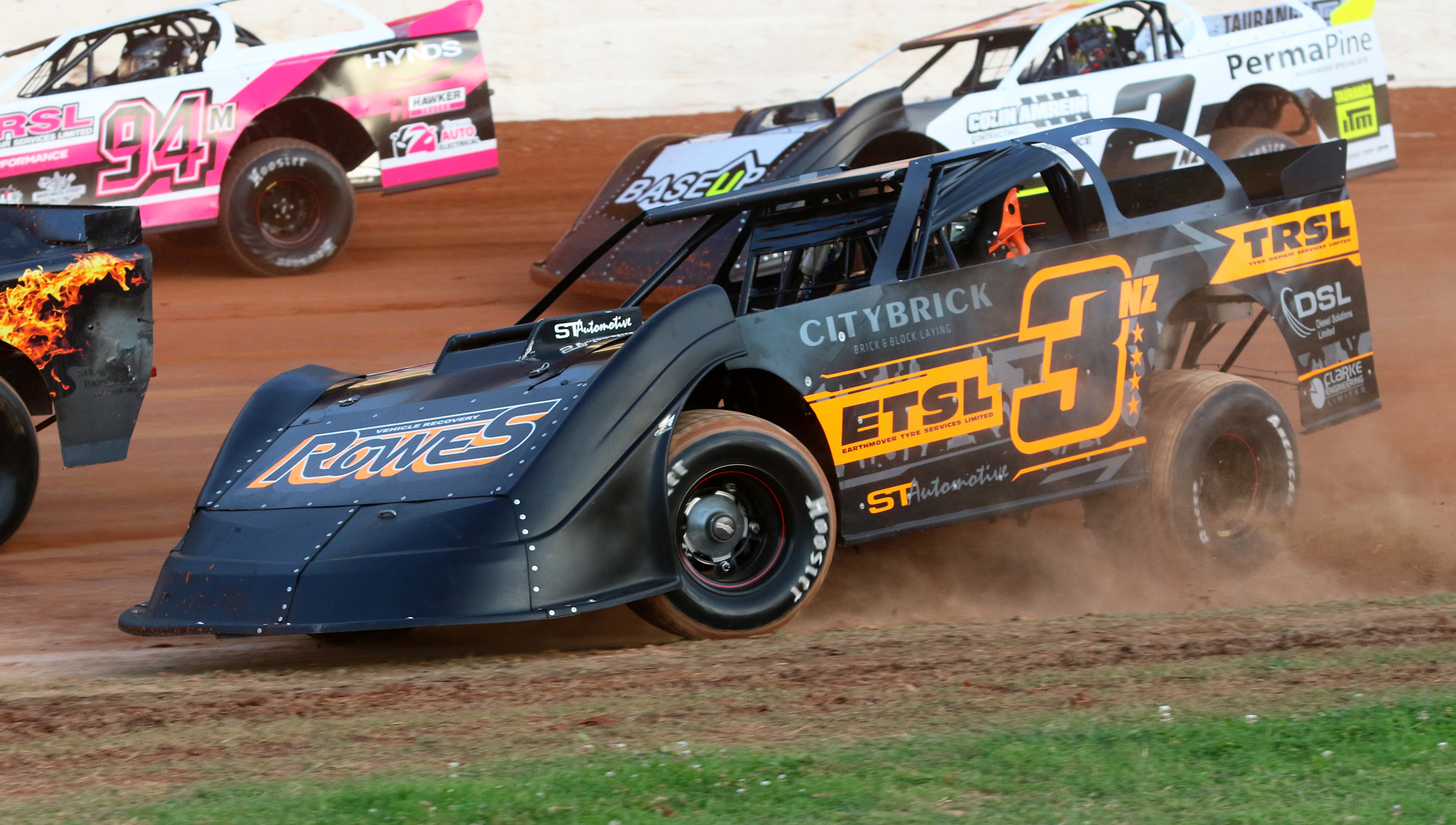 South Pacific Super Saloon Championship sparks big night at Baypark ...