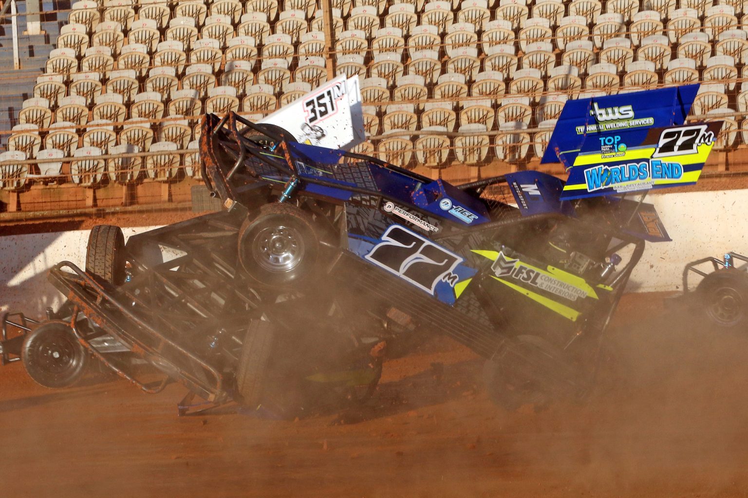 South Pacific Super Saloon Championship sparks big night at Baypark ...
