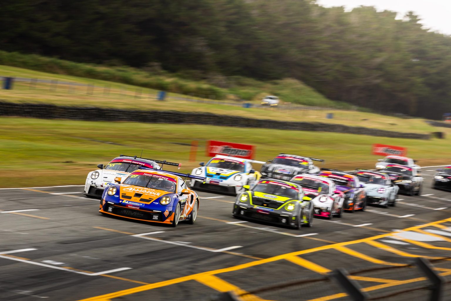 Wet & wild Teretonga shakes up GT New Zealand title fight - VelocityNews