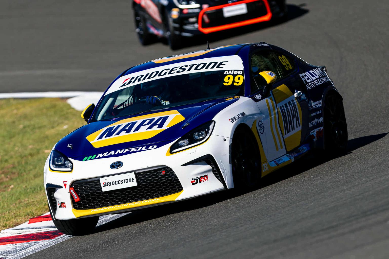 Allen storms to Race 2 win at Manfeild - VelocityNews